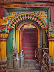 A Photo-blog: Doors of Varanasi, India! – Orange Wayfarer