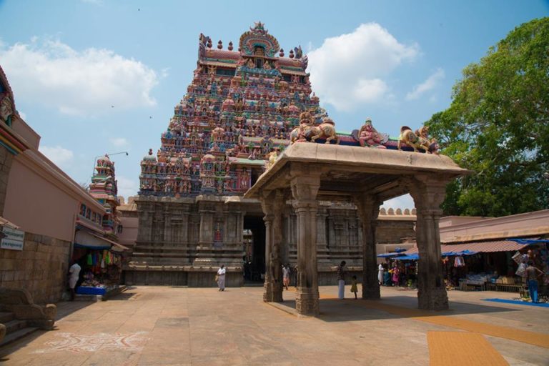 Sri Rangam Temple: The Largest Hindu Temple in the World! – Orange Wayfarer
