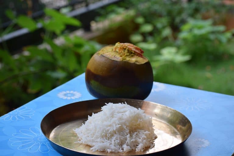 Daab Chingri: cooking Prawns inside a Green Coconut, like a Bengali ...