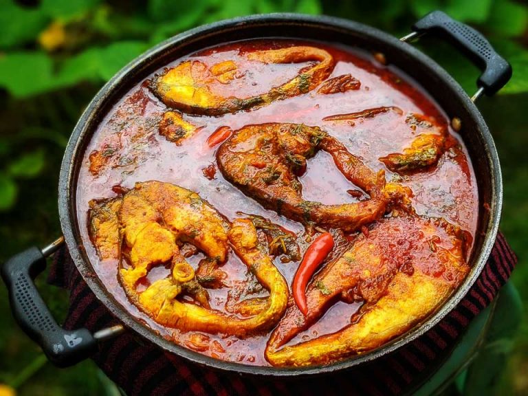 Bhetki Macher Kaliya: ROGROGE Bengali Style Barramundi Fish Curry ...