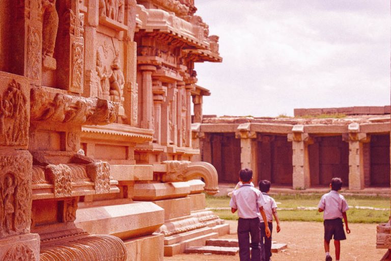 The Ultimate Travel Guide to Visit the Old Ruins of Hampi (Updated for ...