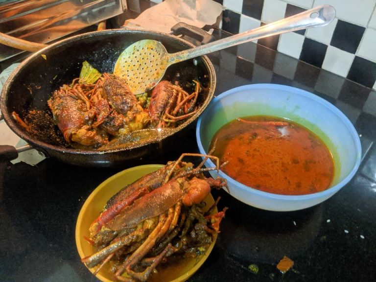 Bengali Prawn Pulao cooked with Golda Chingri: Step by Step Recipe ...