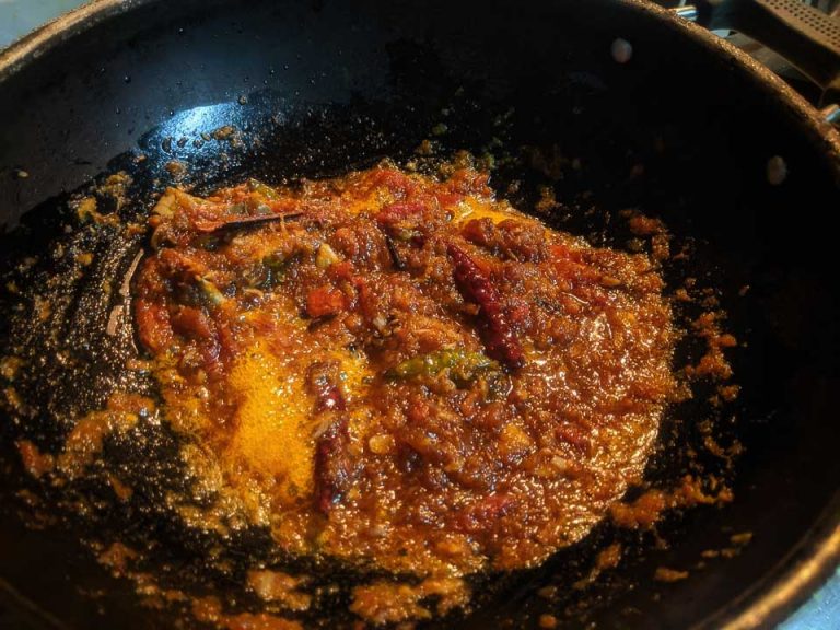 Not Your Regular Katla Macher Jhol (Bengali Style Katla Fish Curry ...